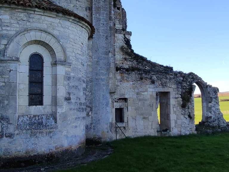 Prieuré Notre-Dame de Lanville à Marcillac-Lanville : Radtouren und ...