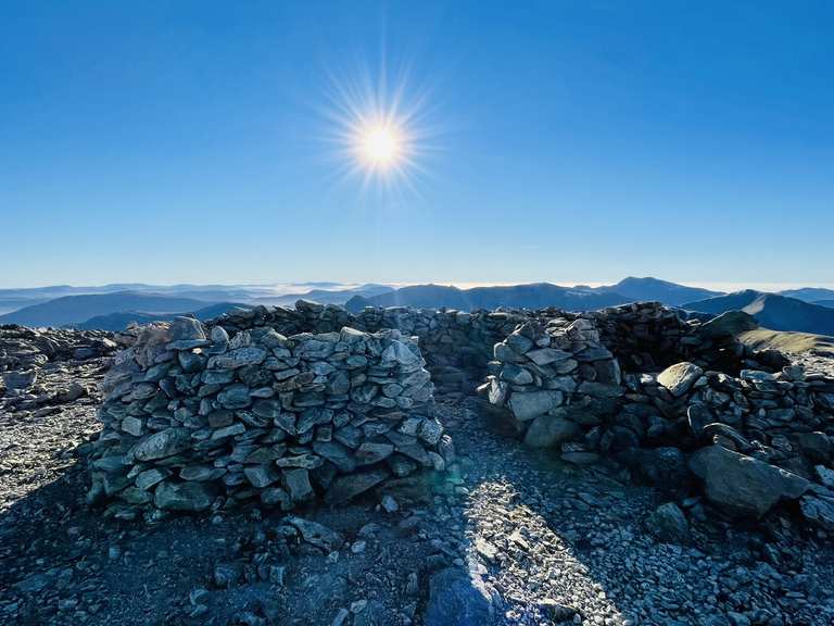 Carnedd Llewelyn & Carnedd Dafydd loop from the Ogwen Valley — Eryri ...