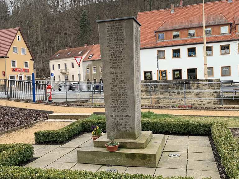 Denkmal "Gefallene des 2.Weltkrieges": Wanderungen und Rundwege | komoot