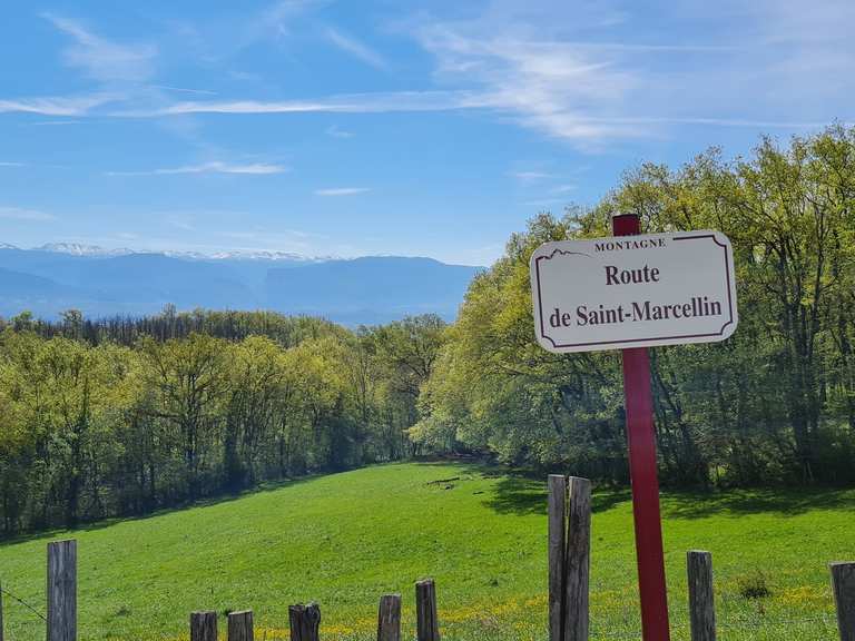 Bemerkenswerte Route in der Drôme des Collines: Rennradfahren und ...