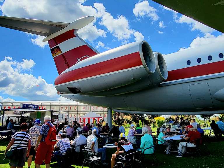 Lady Agnes – Interflug Iljuschin Il-62 auf dem Flugplatz Stölln ...