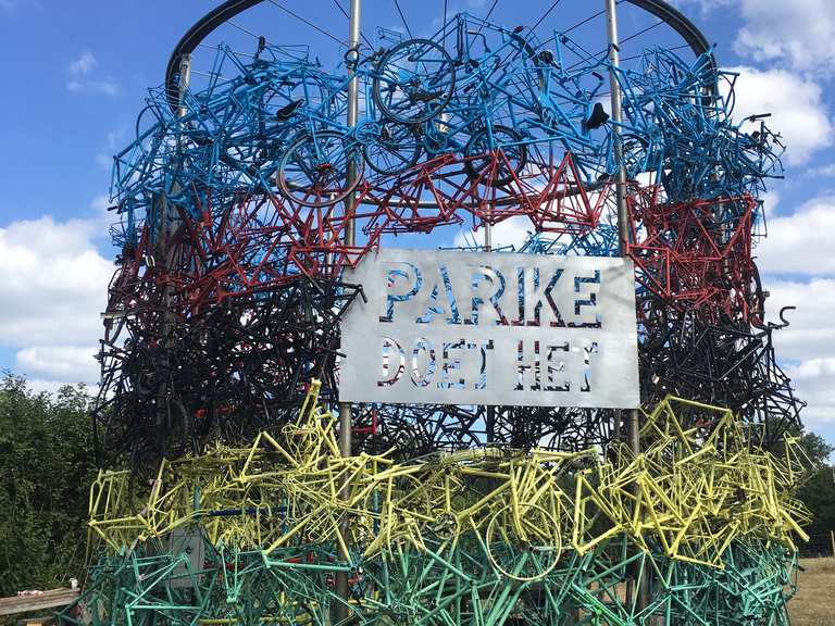 Fahrrad-Denkmal, Parike. : Radtouren und Radwege | komoot