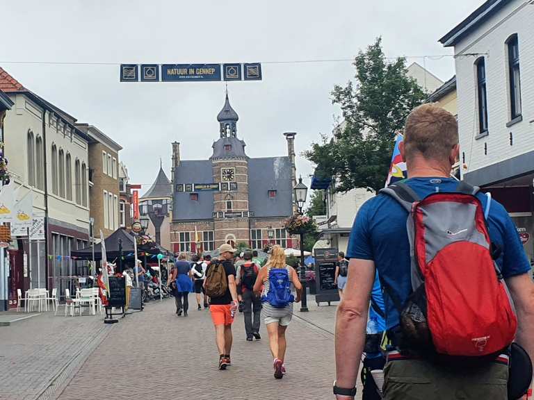 Stadhuis van Gennep: Wanderungen und Rundwege | komoot