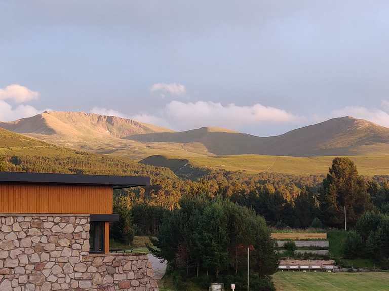Lochan Uaine and Ryvoan Bothy loop — Cairngorms National Park | hike ...