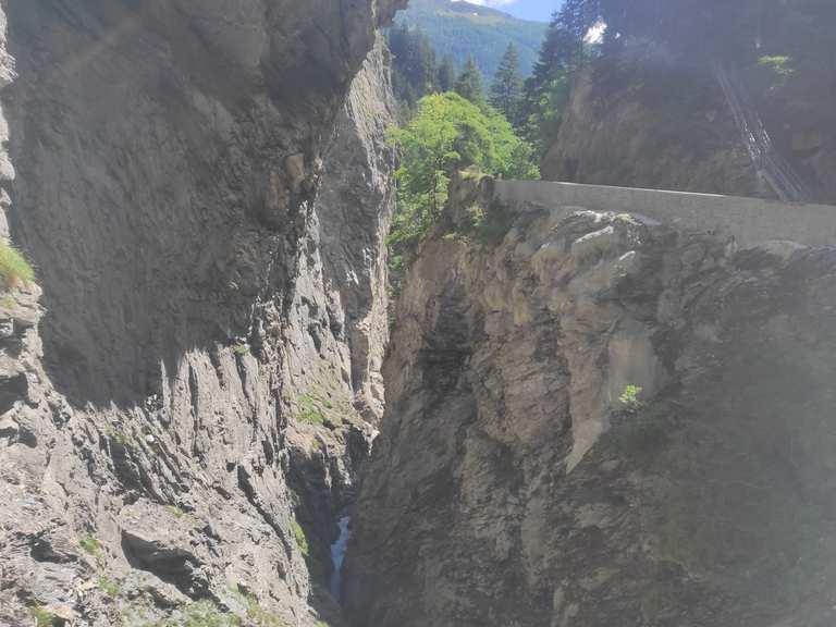 Old road Thusis Rongellen (Via Spluga) Road Cycle Routes and Map | Komoot