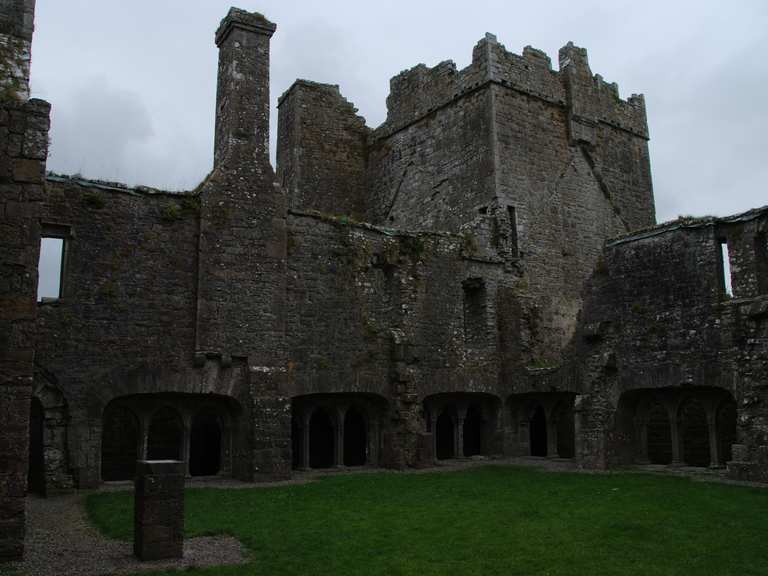 Bective Abbey: Wanderungen und Rundwege | komoot