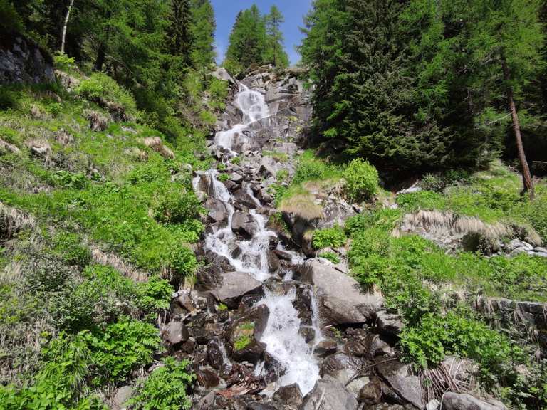 Val di Fumo Alpine Valley Walk from Diga di Malga Bissina | Wanderung ...