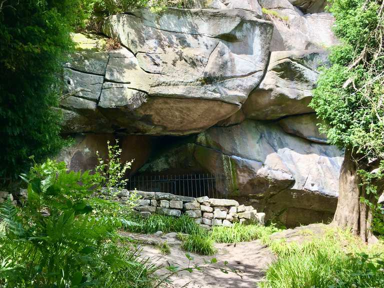Robin Hood's Stride and Nine Ladies Stone Circle loop from Birchover ...