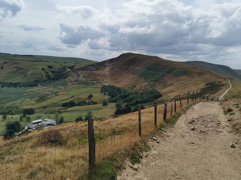 Towards Back Tor and Mam Tor Routes for Walking and Hiking | Komoot