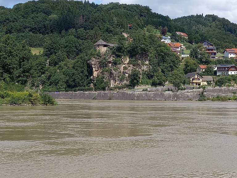 Hößgang Blick auf Burg Werfenstein, Struden & Insel Wörth : Radtouren ...