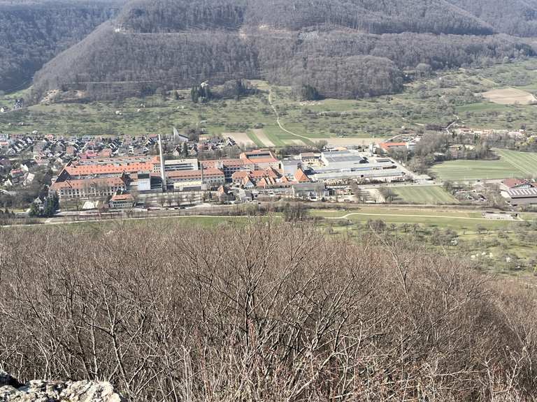 Blick auf Oberlenningen: Wanderungen und Rundwege | komoot