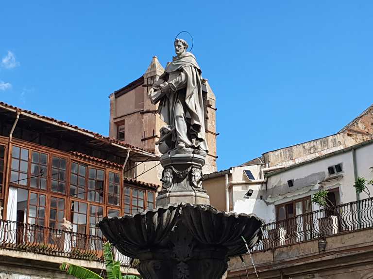 Cloister with St. Dominic Routes for Walking and Hiking | Komoot