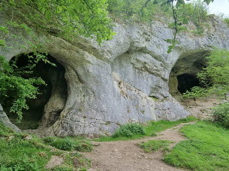 Dovedale loop from Ilam to Milldale — Dovedale National Nature Reserve ...