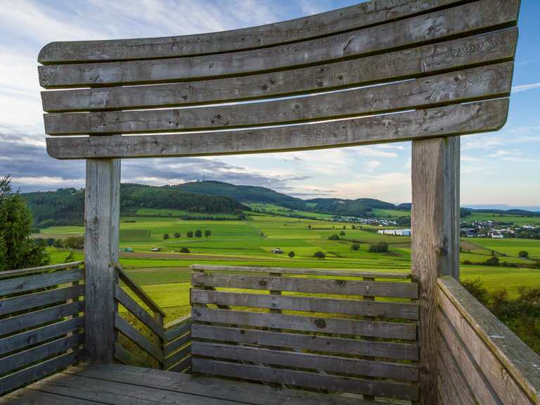 Etappe 8: Von Hallenberg nach Medelon – Sauerland-Höhenflug | Wanderung ...