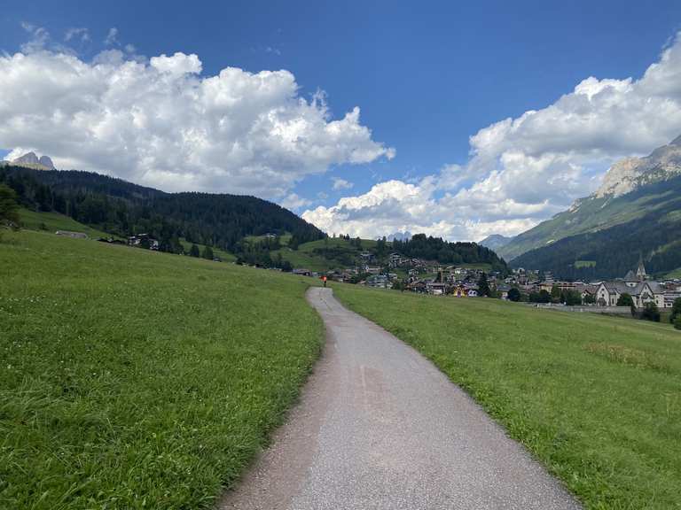 Ciclabile della Val di Fassa – Costalunga-Pass Runde von Campestrin ...