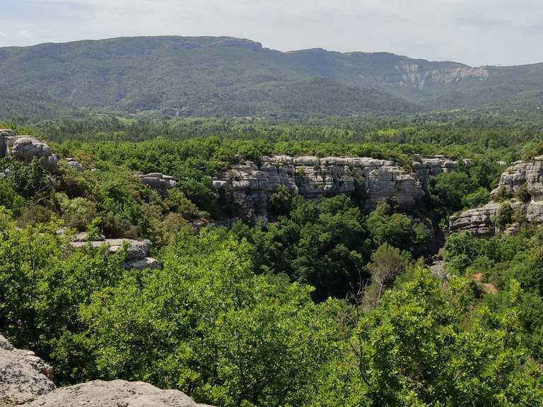 Point de vue sur les gorges du Caramy - Itinéraires de rando et marche ...