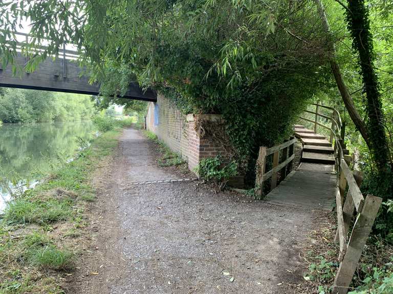 River Lee Navigation view Routes for Walking and Hiking | Komoot