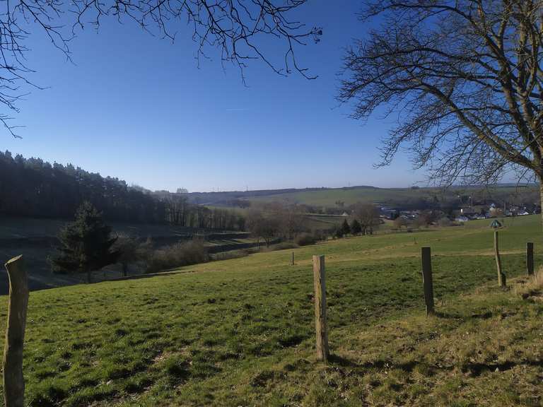 Wanderparkplatz Grünhecke – Christeroder Wasserfall Runde von Asterode ...
