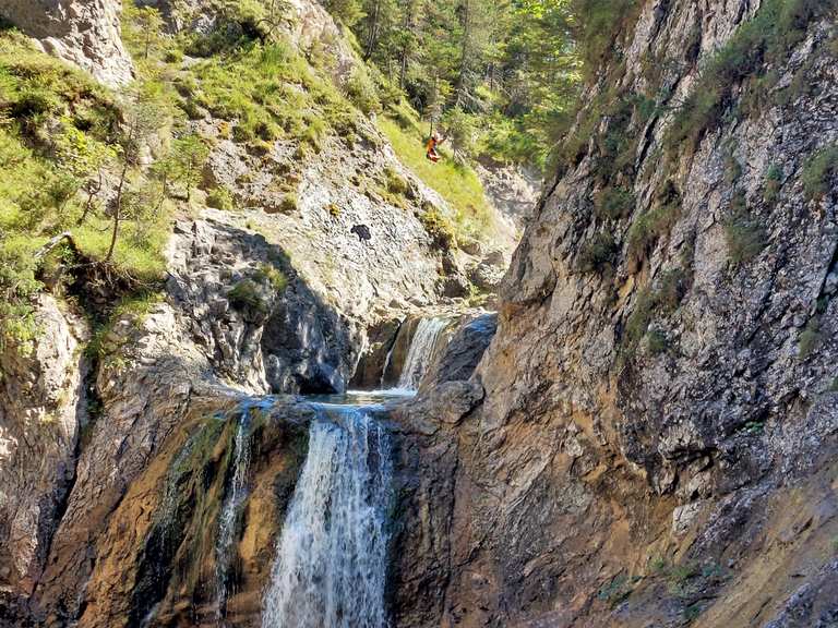 Wasserfall mit Gumpen Routes for Walking and Hiking | Komoot