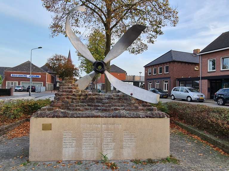 Oorlogsmonument Sevenum: Wanderungen und Rundwege | komoot
