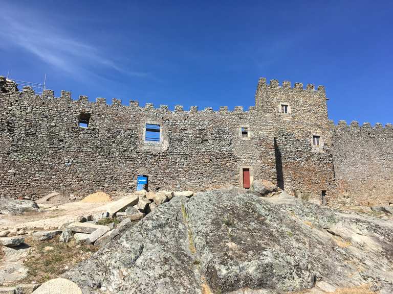 Castillo de Montánchez: Wanderungen und Rundwege | komoot