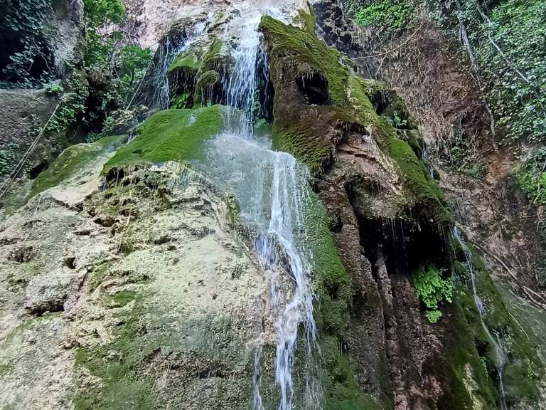 Kritou Terra/Kremiotis Waterfall: Wanderungen und Rundwege | komoot