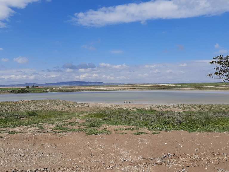 La Salada de la Mediana y el nacimiento del río Ginel — circular desde ...