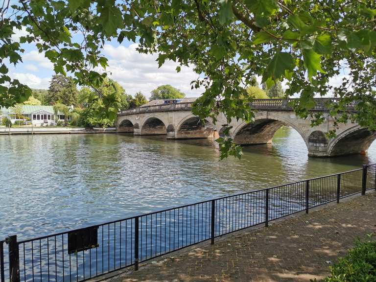 View to Temple Island – Hambleden Lock loop from Henley-on-Thames ...