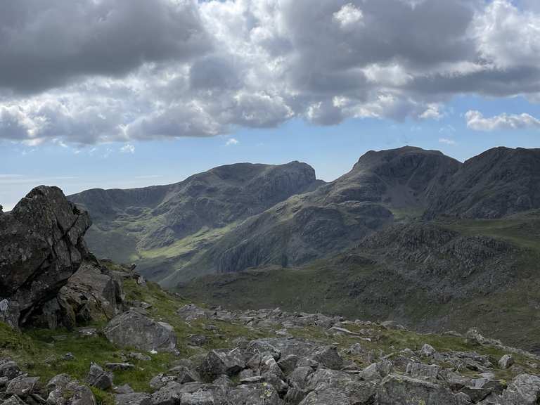 Angle Tarn, Scafell Pike & Bowfell loop from Great Langdale — Lake ...