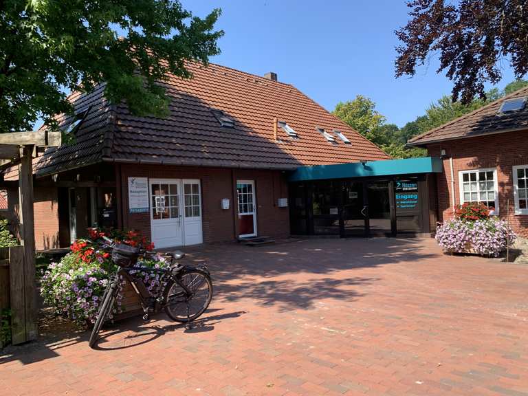 Hössensportzentrum Sportanlage in Westerstede, : Radtouren und Radwege ...