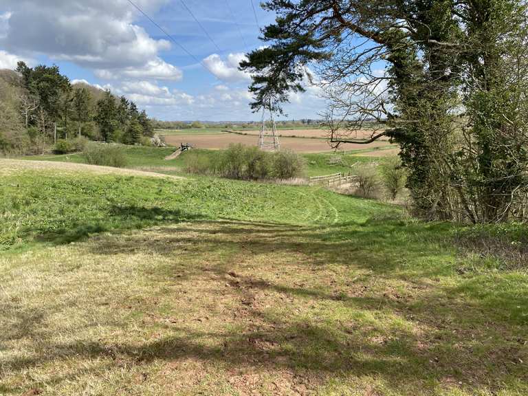 Gravel and fields from Clevelode towards Callow End - Road Cycle Routes ...