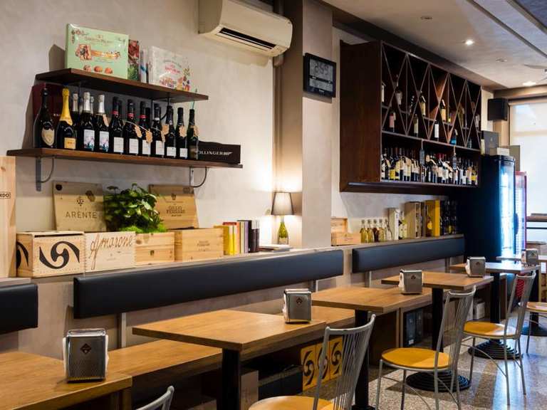 La Caffetteria - DINAclub e-Bike Charging Station : Radtouren und ...