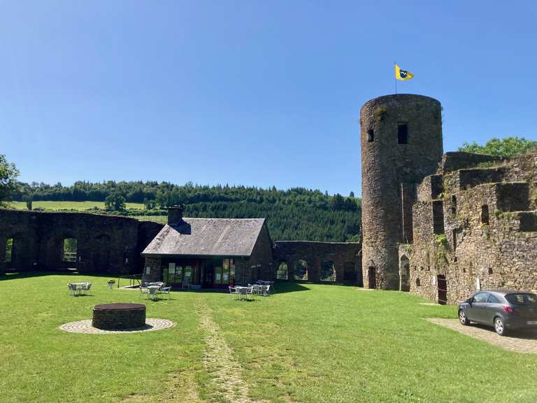 Kasteelruïne van Burg Reuland – Kasteelruïne Reuland rondtocht vanuit ...