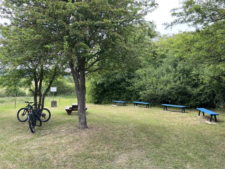 Dreiländerstein Dreiländereck Hesse–Basse-Saxe–Thuringe - Itinéraires ...