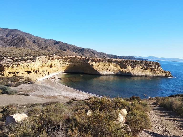 Cala Blanca y Playa de la Galera — circular desde Calabardina por el ...