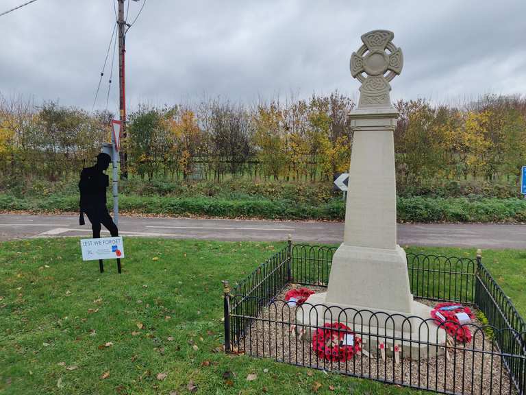 WWII Memorial Cross @ Monk Sherborne: Rennradfahren und Rennradtouren ...