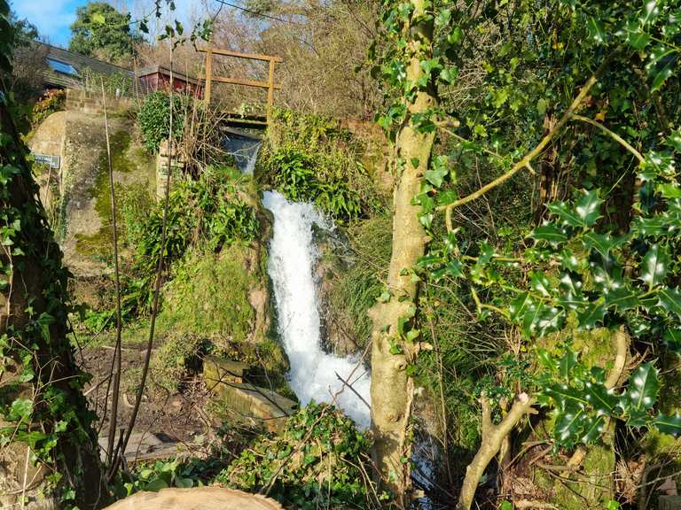 Mill Lane Waterfall Routes for Walking and Hiking | Komoot