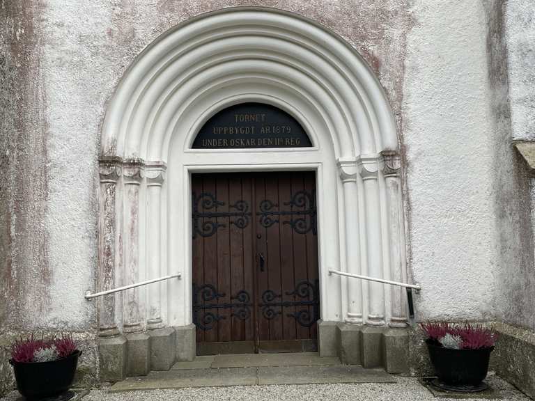 Lyby kyrka: Wanderungen und Rundwege | komoot