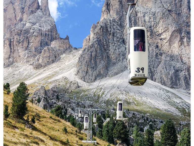 Cabinovia Forcella Sassolungo : percorsi escursionistici e trekking ...