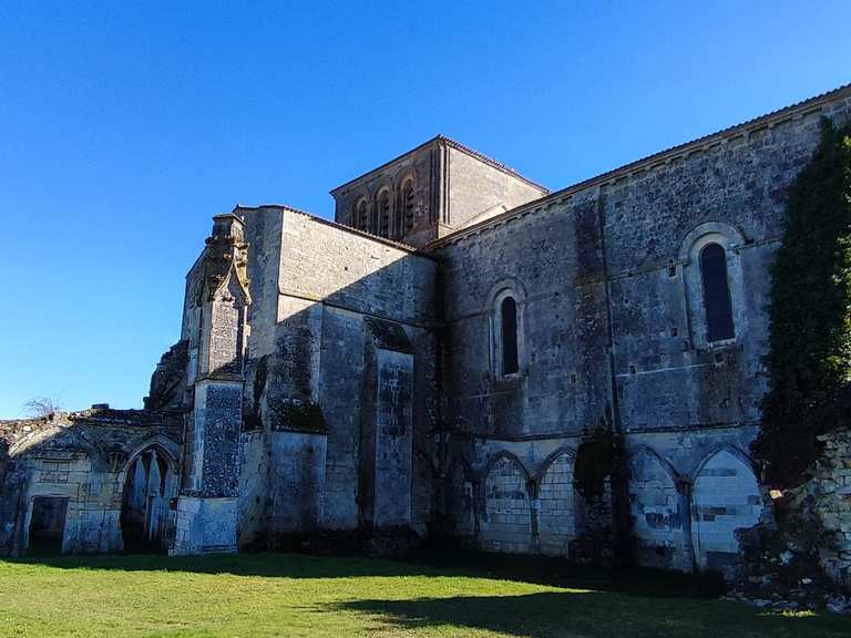 Prieuré Notre-Dame de Lanville à Marcillac-Lanville : Radtouren und ...