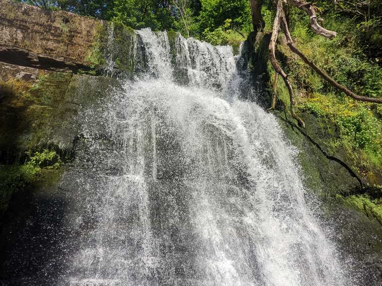 Ystradfellte Four Waterfalls Walk from Cwm Porth — Brecon Beacons ...