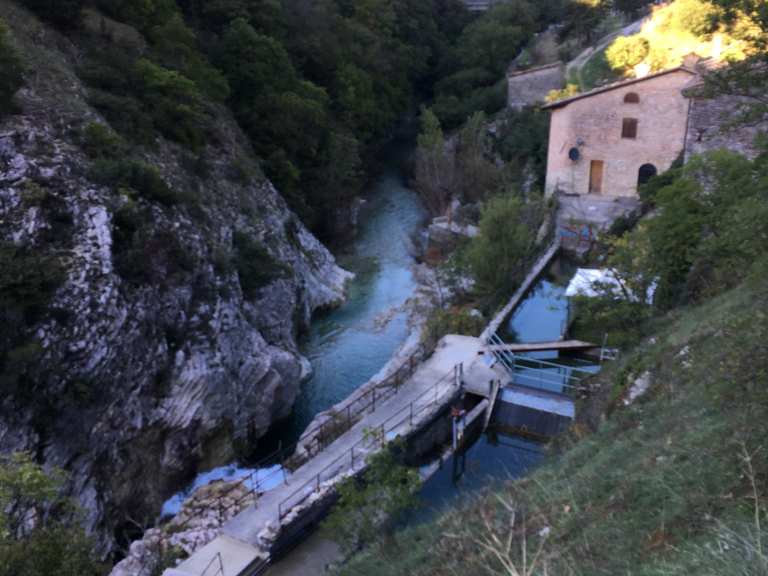 Cascata Tre Pozzi: Wanderungen und Rundwege | komoot