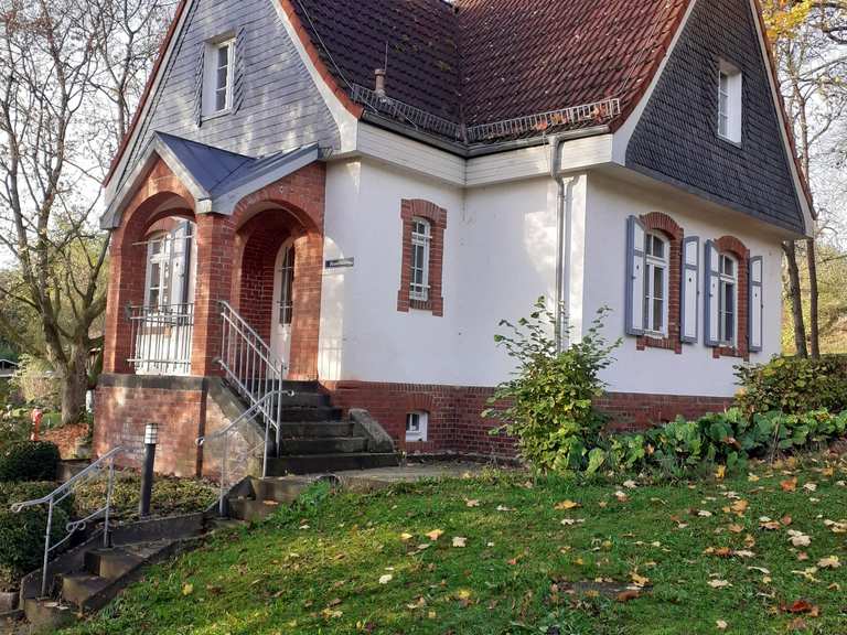 Lindschied: Villa Lilly: Wanderungen und Rundwege | komoot