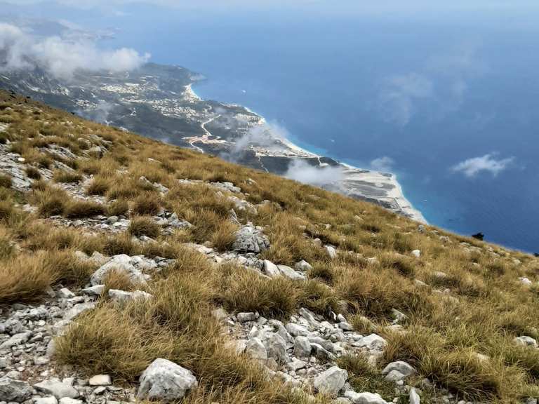 Llogara National Park coastal mountain trail: Wanderungen und Rundwege ...