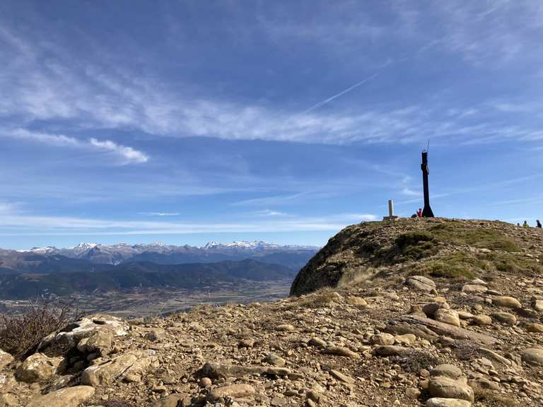 Mirador del Parador de Oroel y Peña Oroel Summit and Cross - Recorrido ...