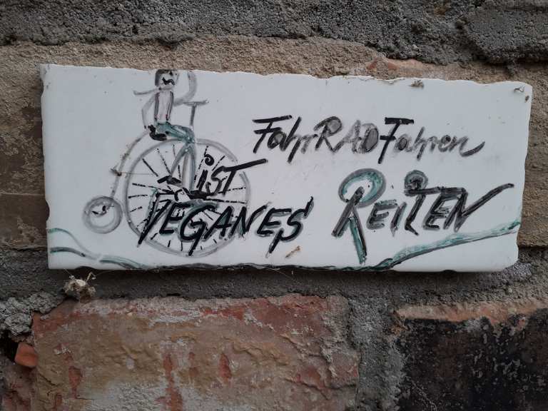 Small studio by the river – Unstrut Cycle Path Wall – Hiking & Cycling ...