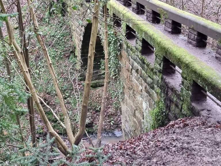 Quarry Bank Mill – Giants Castle Bridge loop from Styal | hike | Komoot