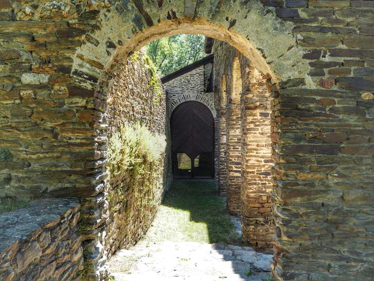 Monasterio de San Pedro de Burgal: Wanderungen und Rundwege | komoot