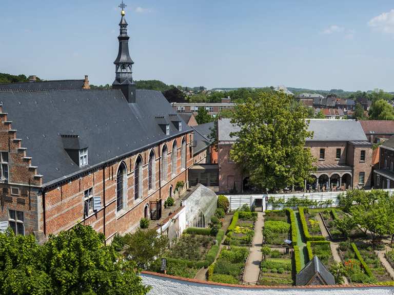Boucle du Château de l'Estriverie — La vallée de la Dendre | Tour à ...