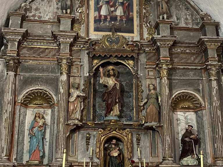 Iglesia de Santos Justo y Pastor wandelroutes en hikes | Komoot
